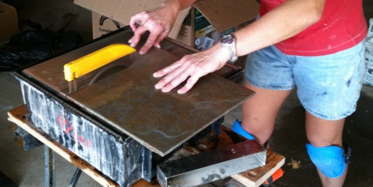 How to Cut a Tile (Porcelain or Ceramic) Without Chipping it